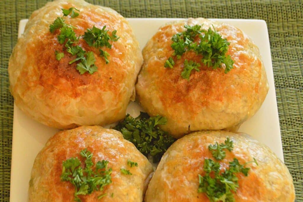 Oozi/Ouzi Recipe (Pastry Wrapped Rice) - Amira's Pantry