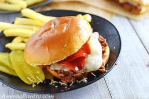 Pizza Burger Recipe - Amira's Pantry