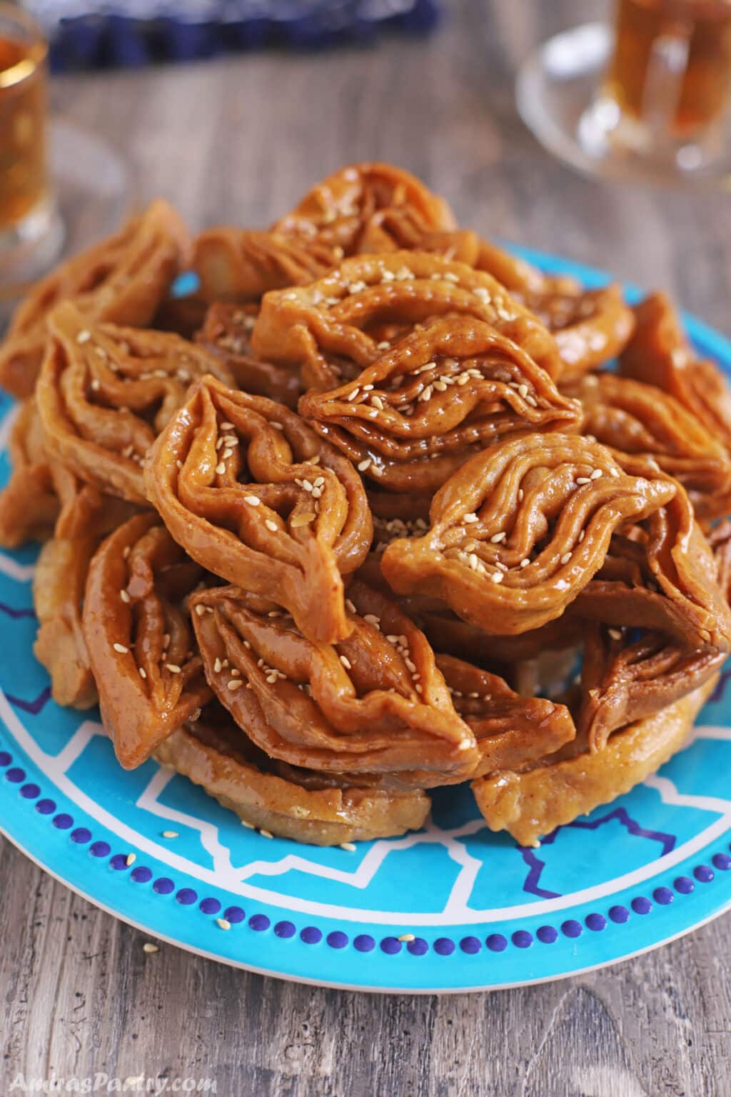Moroccan Chebakia Recipe (Sesame and Honey Cookies) - Amira's Pantry