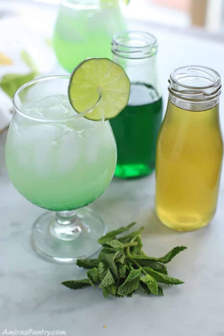 Easy mint simple syrup (for your cold or hot drinks) - Amira's Pantry