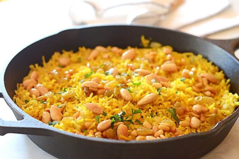 Easy Yellow Rice Recipe {Vibrant with authentic flavors} - Amira's Pantry