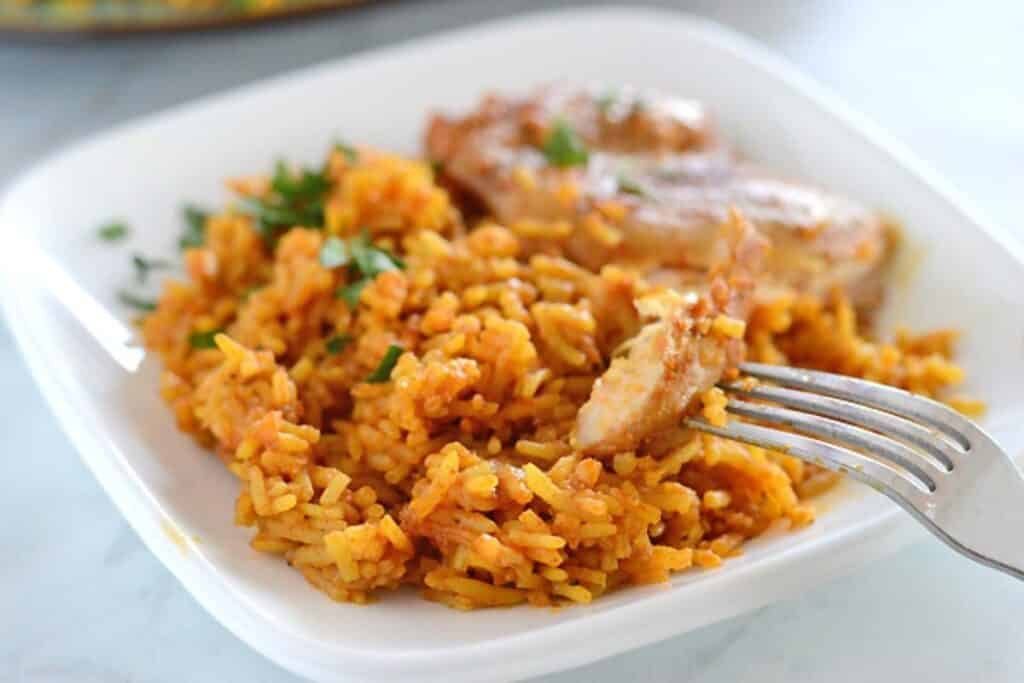 Chicken Kabsa ( Saudi Arabia National Dish) - Amira's Pantry