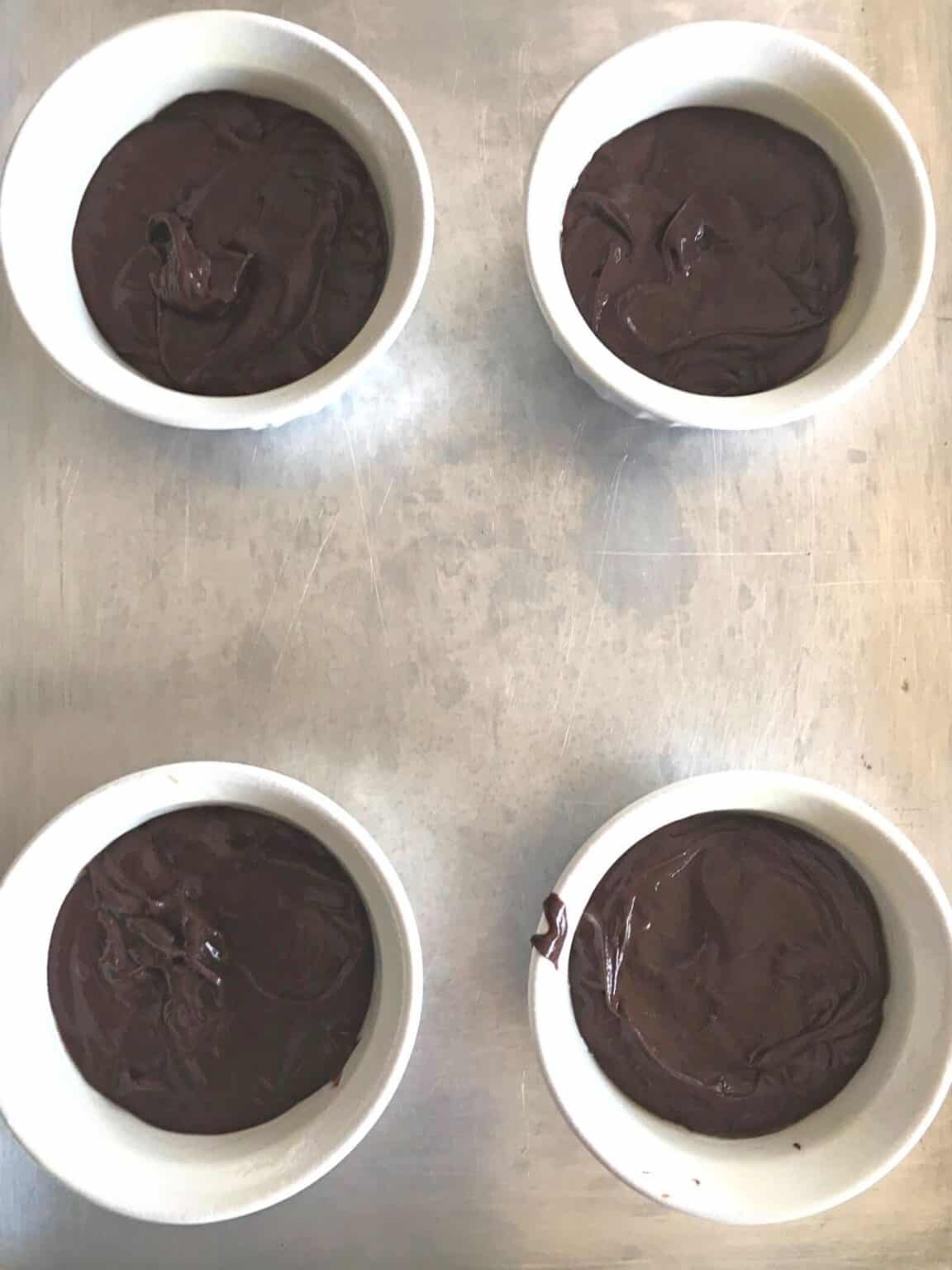 Chocolate Molten Lava Cakes (Easy, 20-minute Dessert) - Amira's Pantry
