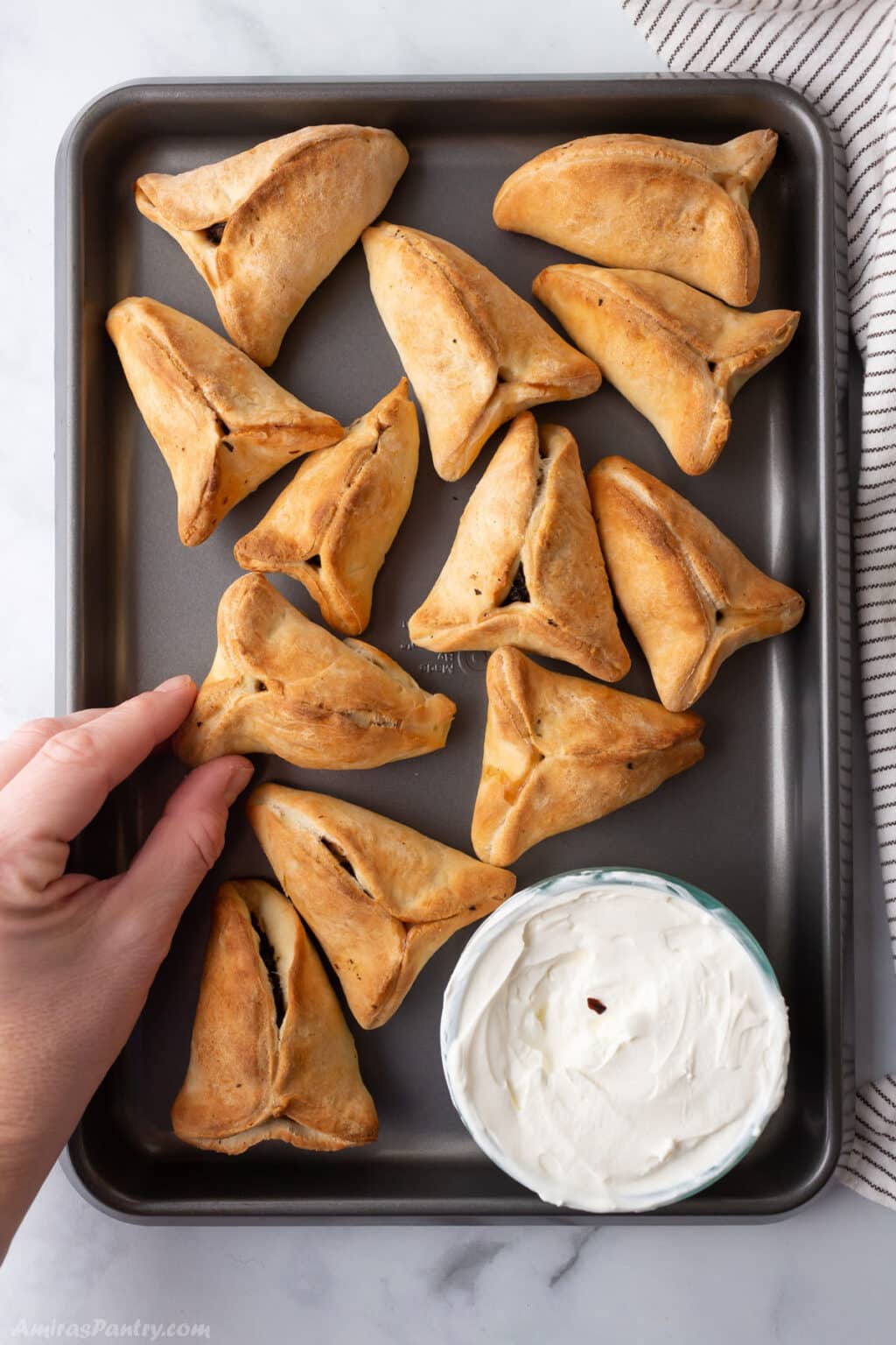Spinach Fatayer ( Middle Eastern Savory Appetizer) - Amira's Pantry