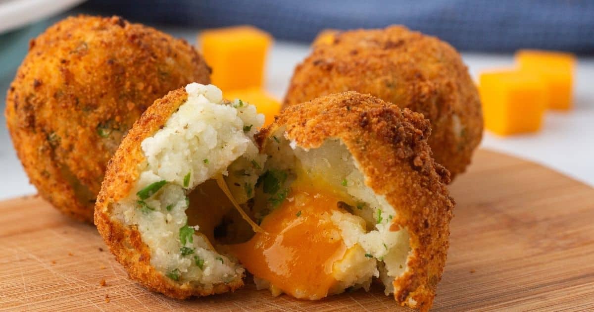 Potato Balls (Crispy With Cheese) - Amira's Pantry
