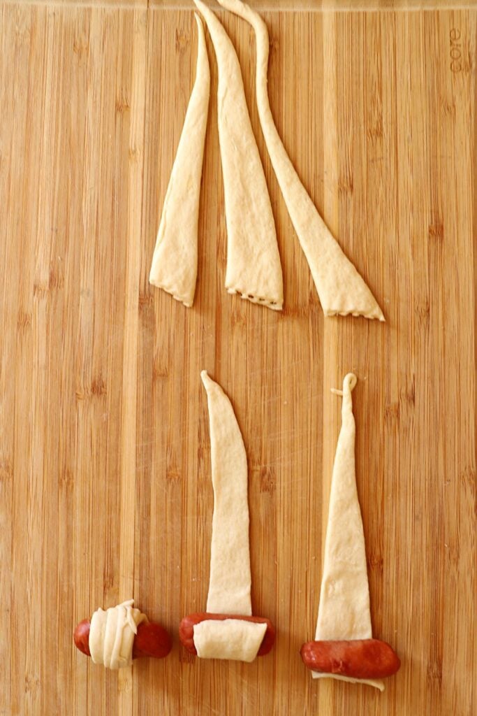 Lil Smokies Pigs In A Blanket - Amira's Pantry