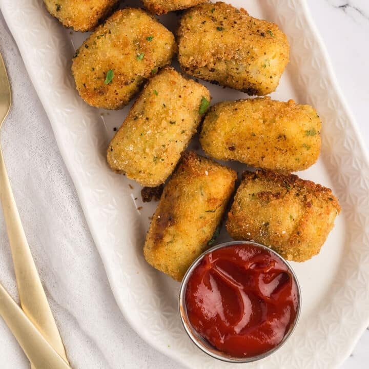 Potato Croquettes Recipe (Easy and Extra Crispy) - Amira's Pantry