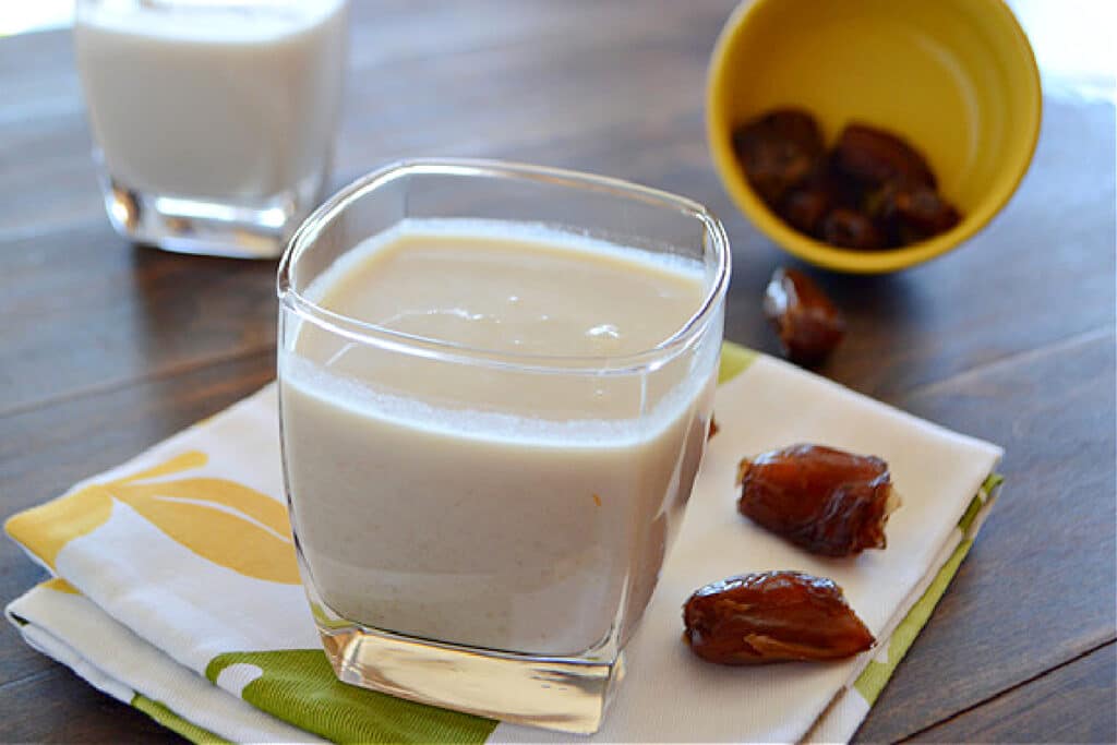 Date Shake (Healthy, 3-ingredient Recipe) - Amira's Pantry