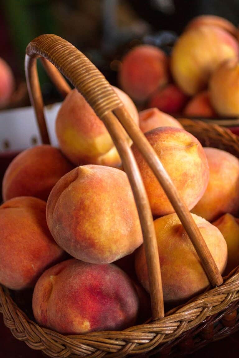 How to Store Peaches (Tips to Keep Them Fresh Longer) - Amira's Pantry