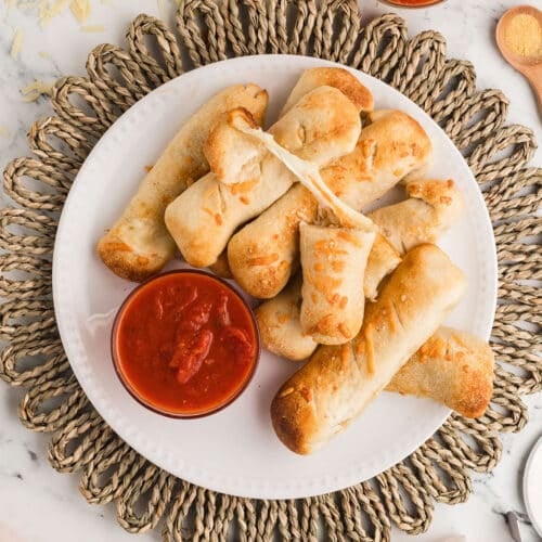Homemade Cheese Stuffed Breadstick (East Recipe) - Amira's Pantry