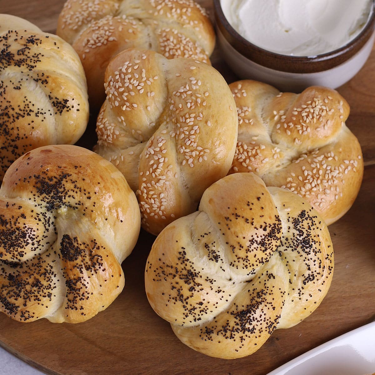 Homemade Kaiser Rolls (Easy Sandwich bread Recipe) - Amira's Pantry