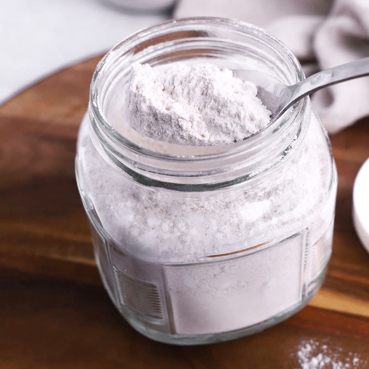 Homemade Bisquick Mix (Easy, 5 minute Recipe) - Amira's Pantry