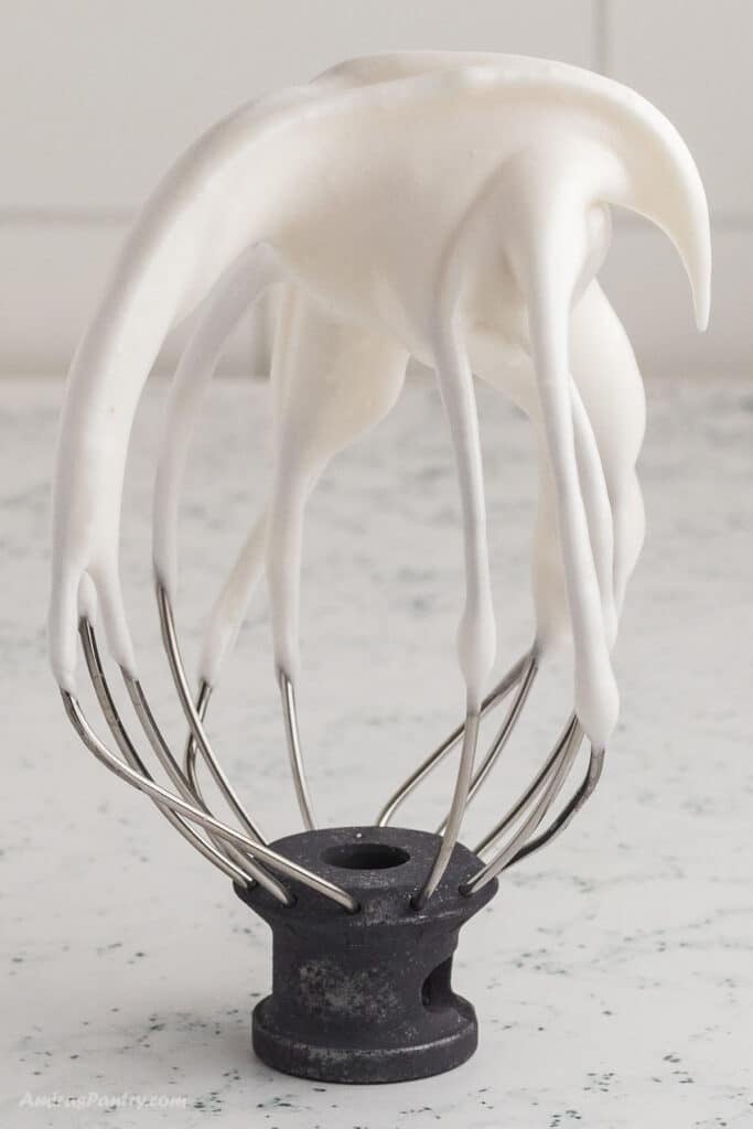 How to Make the Perfect Italian Meringue - Amira's Pantry