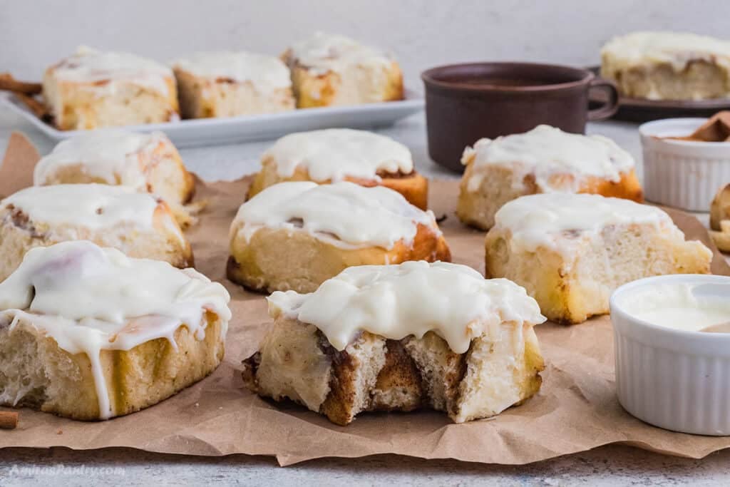 Cake Mix Cinnamon Rolls Recipe - Amira's Pantry